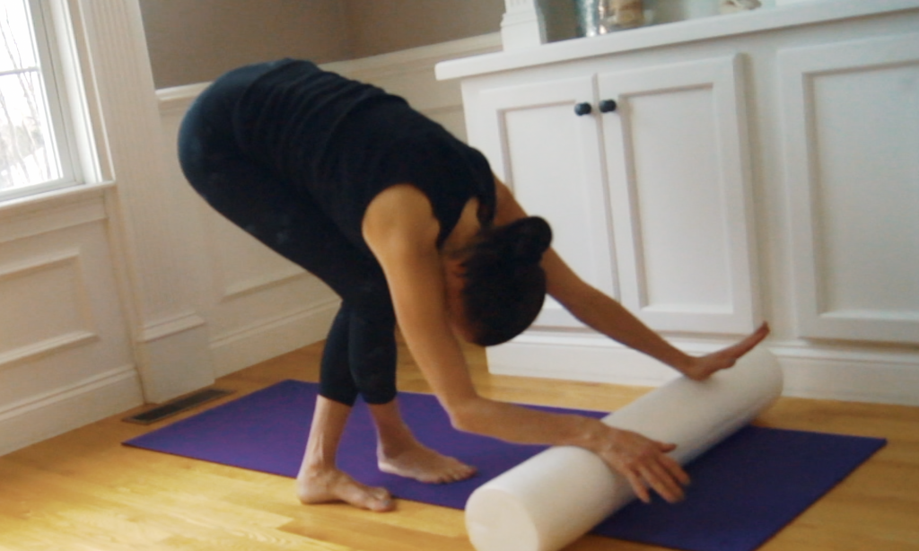 Hip bursitis Exercises and Stretches • Yoga / Pilates for Hip Pain 15 ...